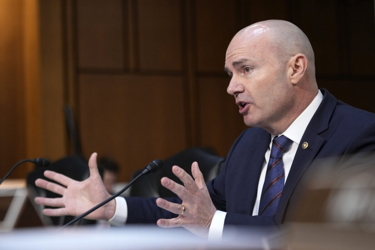 Mike Lee outrages Minnesota politicians with social media jabs about ...